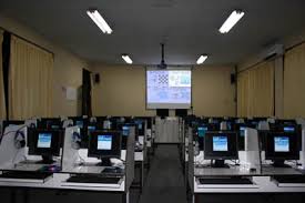 Lab Bahasa Terpercaya: Kelebihan Pengembangan Bahasa Lab Digital