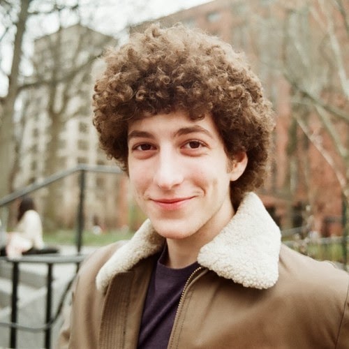 KISS LA BANDA MÀS CALIENTE DEL MUNDO: TEMA DE EVAN STANLEY "KEEPING ME ...