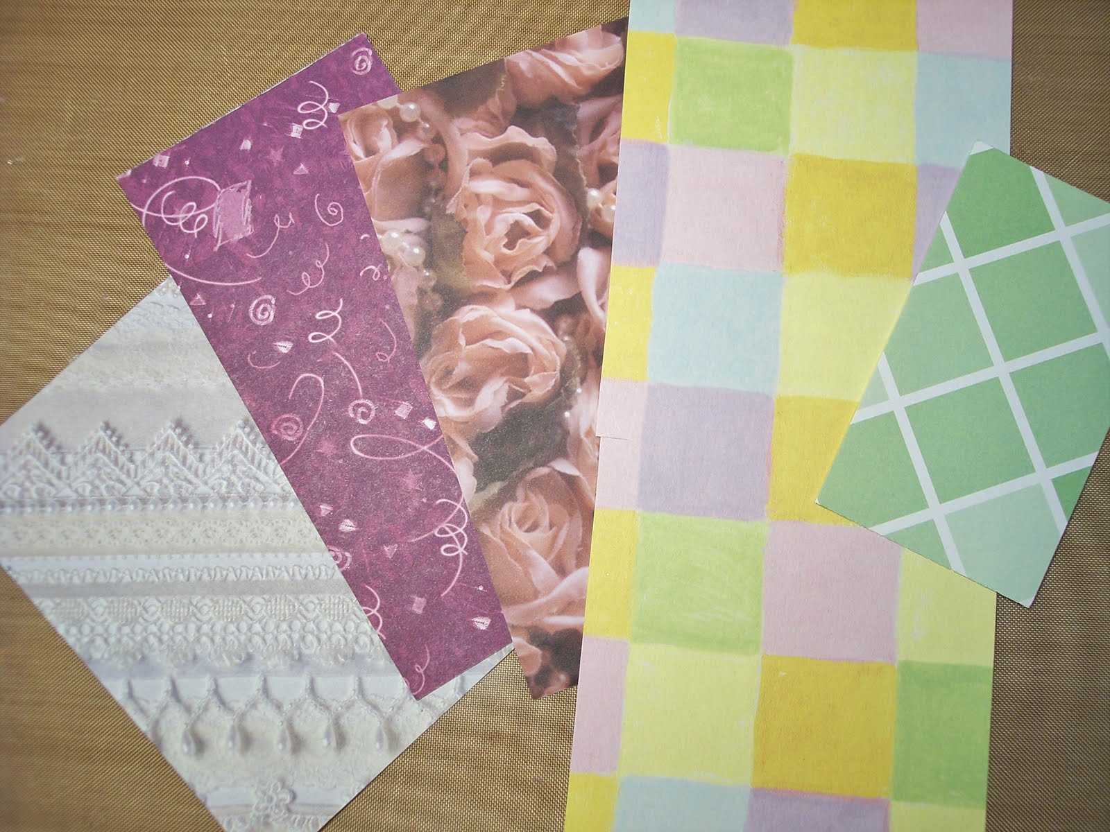 Paper Squirrel: Technique: Background Paper Refresh!