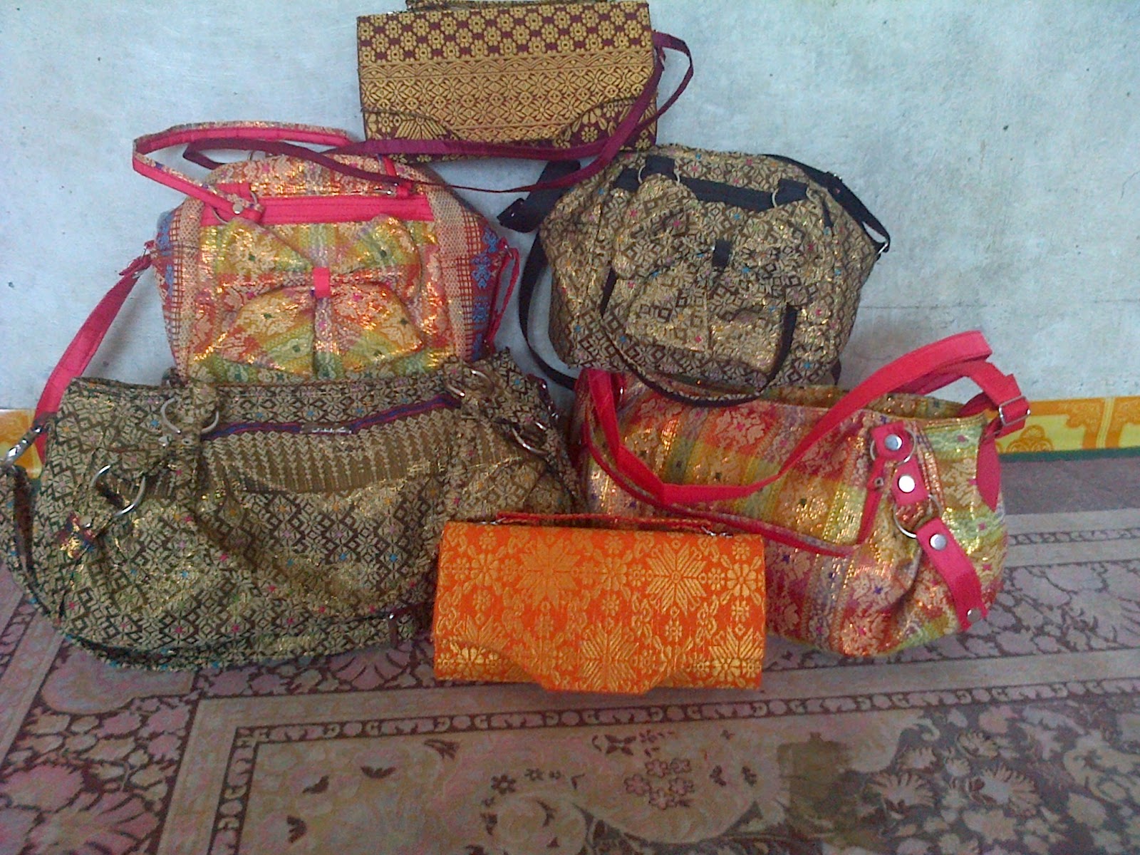 tas khas minangkabau padang sumbar: tas khas minangkabau songket