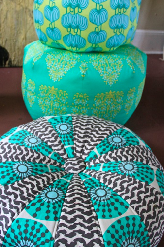 Looking In: Lark, by Amy Butler