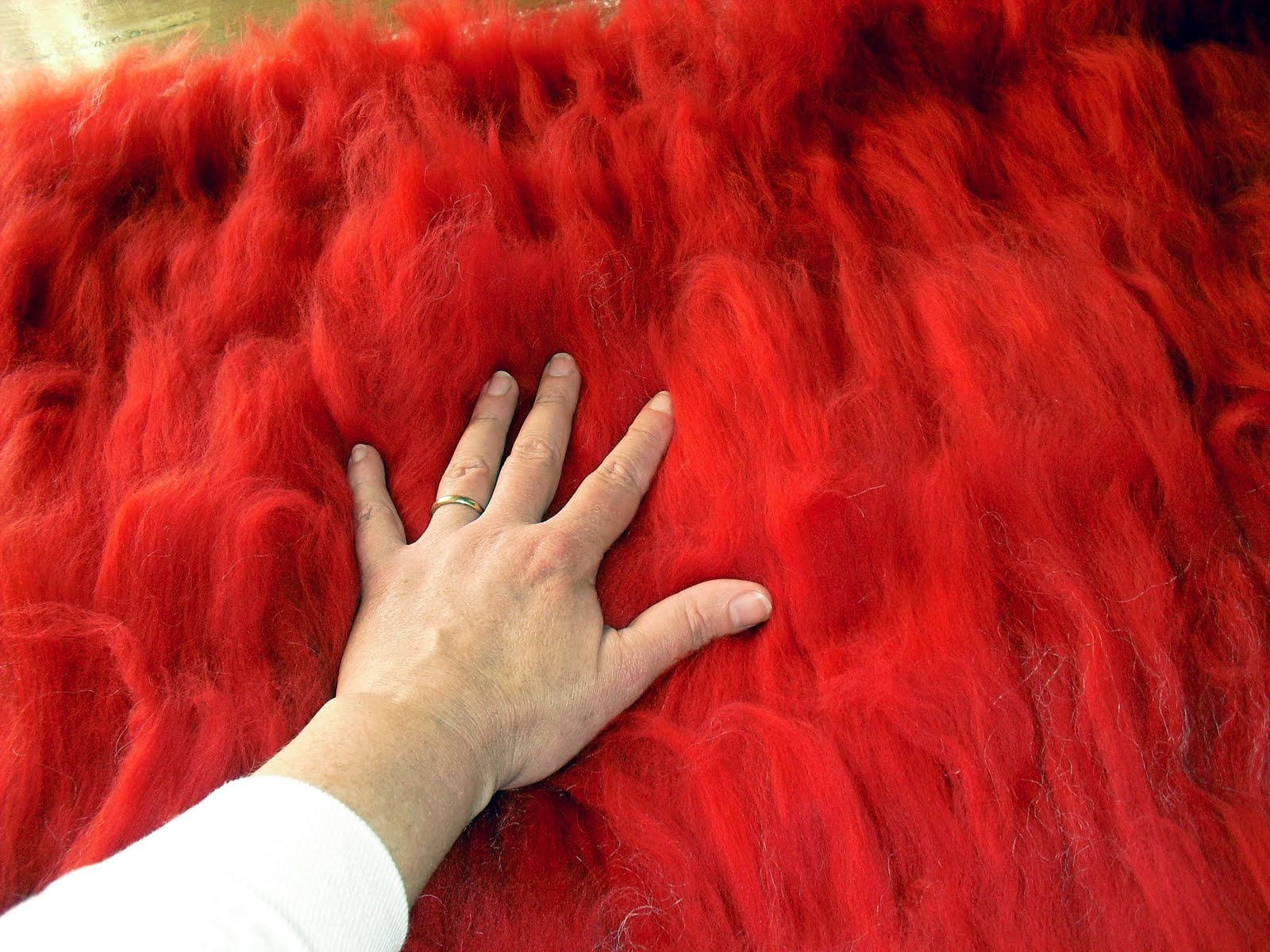 Tangible Daydreams: Tutorial: How to make a flat sheet of wool felt