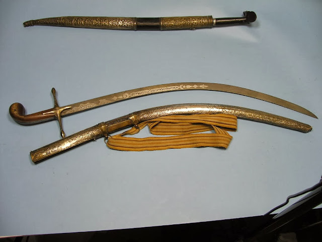 TOP AMAIZING ISLAMIC DESKTOP WALLPAPERS: Swords of Prophet Muhammad (PBUH)