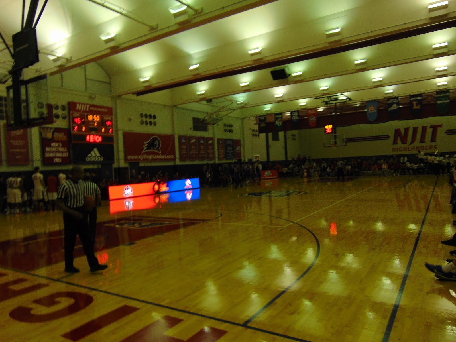 A Daly Dose Of Hoops: NJIT 63, UT-Arlington 60: Ray Floriani's Photo Essay