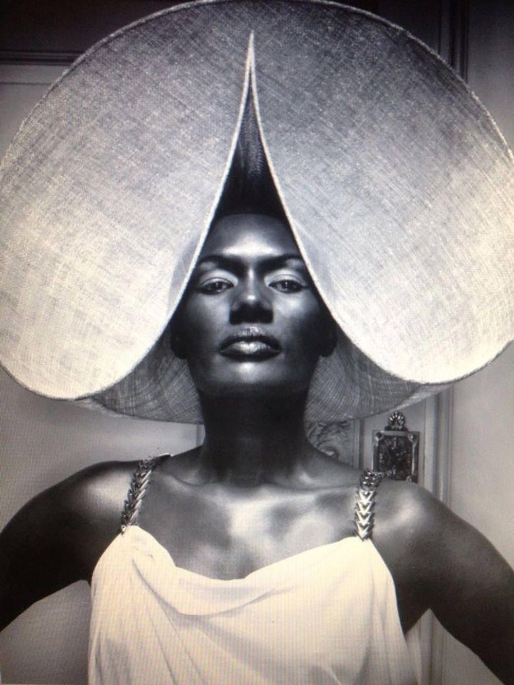 33 Amazing Photographs of Grace Jones in the 1980s ~ Vintage Everyday