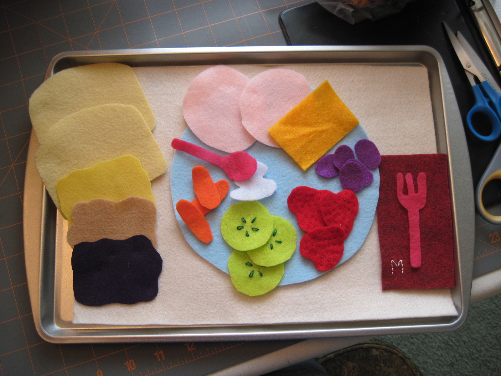 Chaos To Art: Busy Bag #3: Felt Food