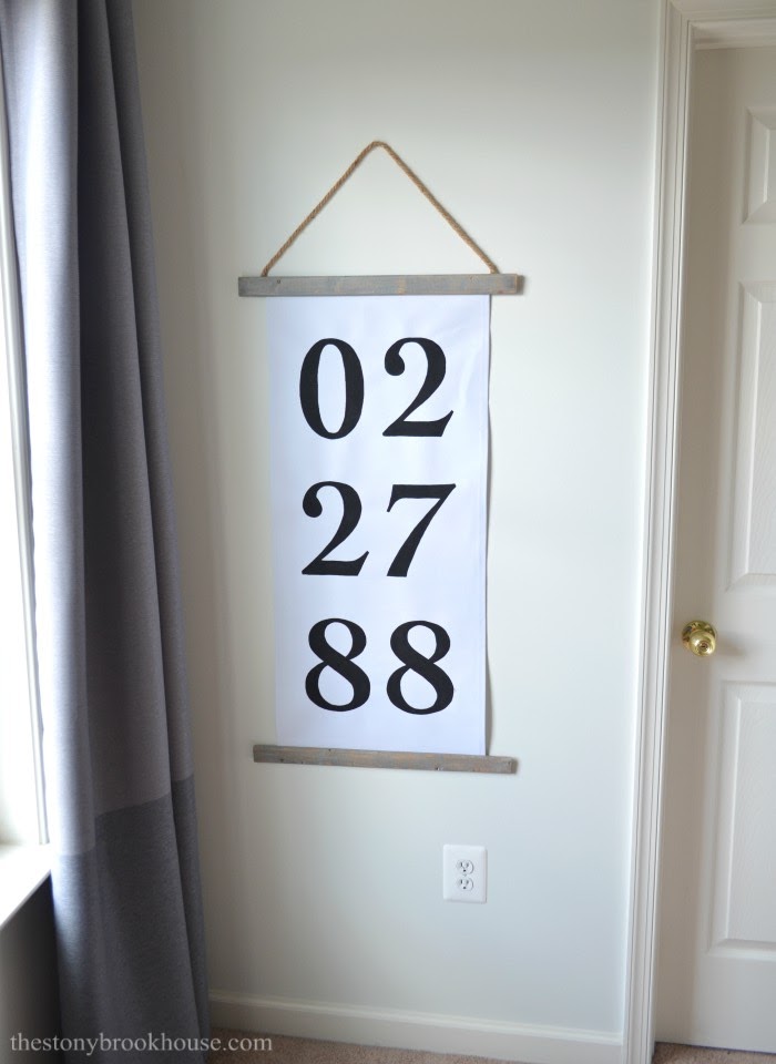 Super Easy Canvas Scroll Sign | The Stonybrook House