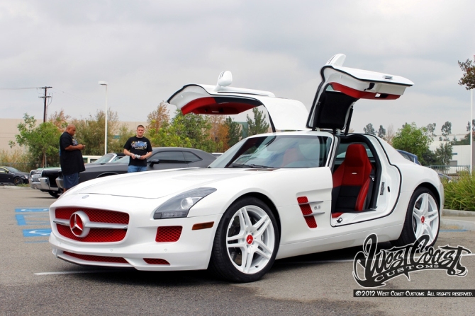 The Mercedes SLS AMG the rapper Tyga - Garage Car