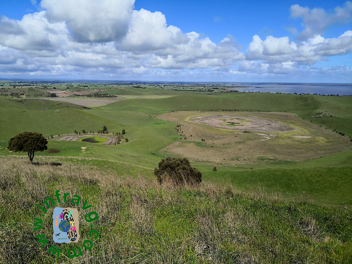 Red Rock, Colac. Australia 2018. - INFRAVG