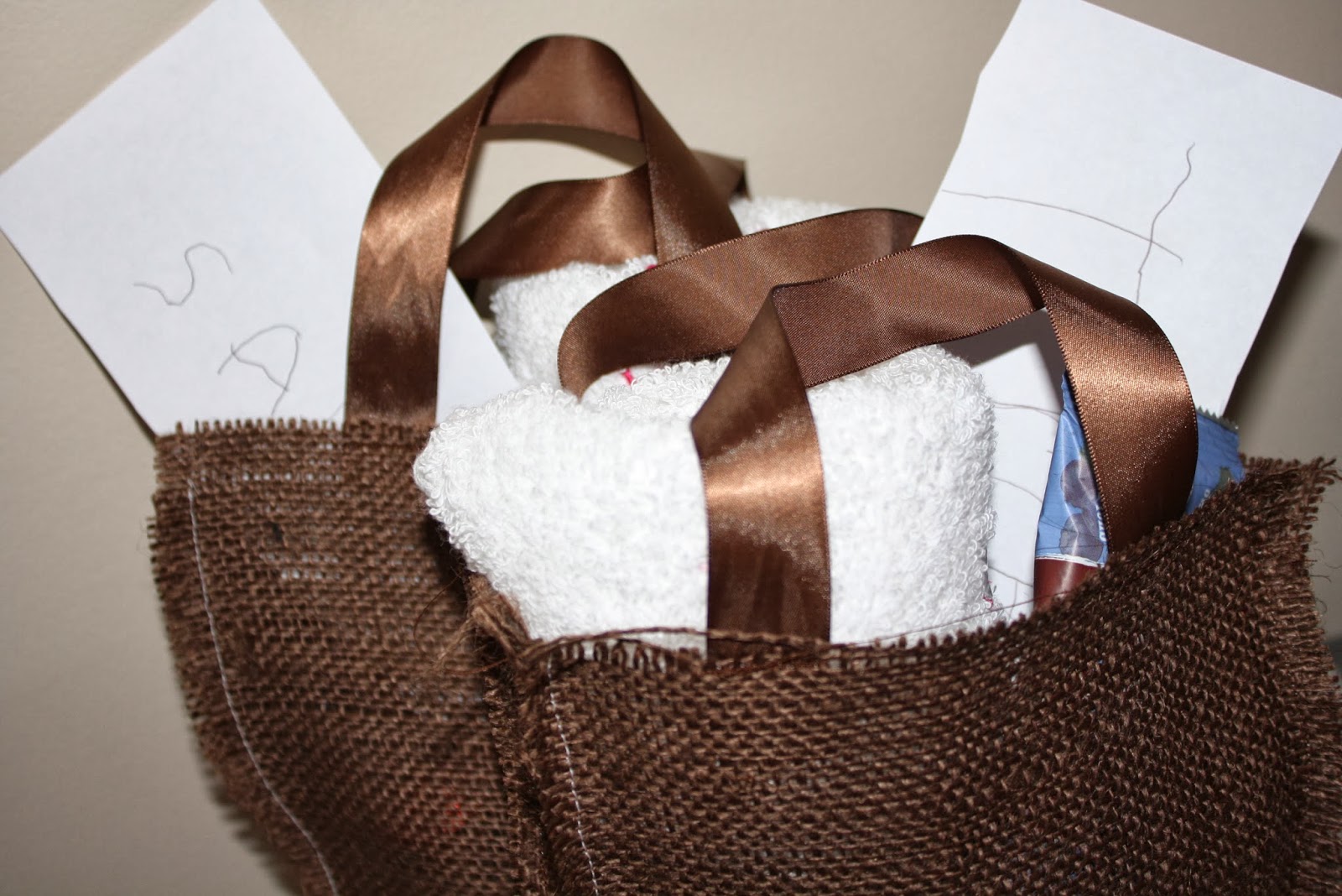 HankOrange: Gift Bag Tutorial