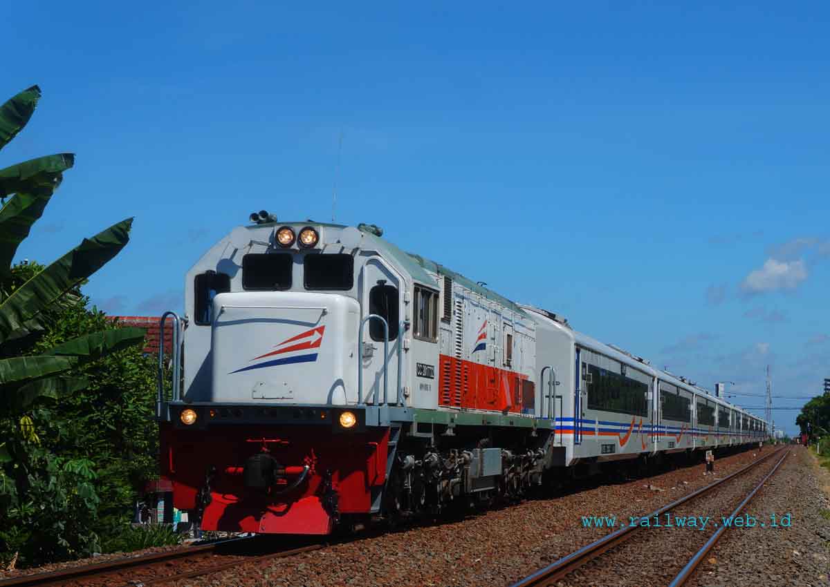 Konsep 40+ Gambar Stasiun Kereta API, Gambar Kaos