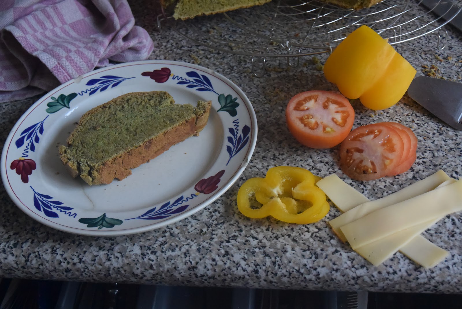 M i j m e r i n g e n . . .: Mijmering 80 Zelf gebakken GROEN brood en ...