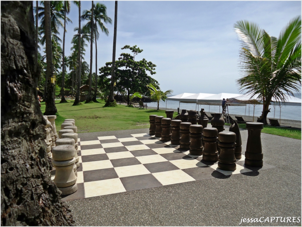 the traveller & her thoughts: KUTING REEF beach resort