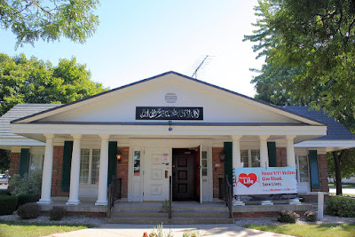 Ahmadiyya Mosques: Qamar Mosque - Oshkosh Wisconsin USA