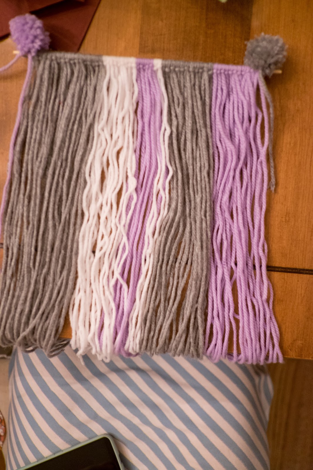 Domestic Fashionista: Girl's Craft Night: Yarn Art