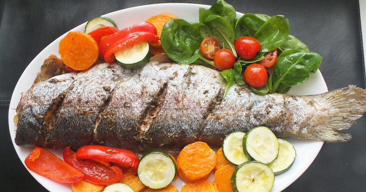 Pietų stalas: Su žolelėmis keptas upėtakis