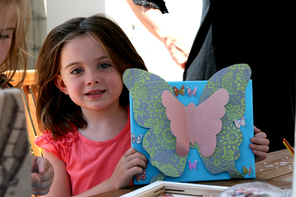 Four Flights of Fancy: Group Craft Monday - 3D Art Canvases