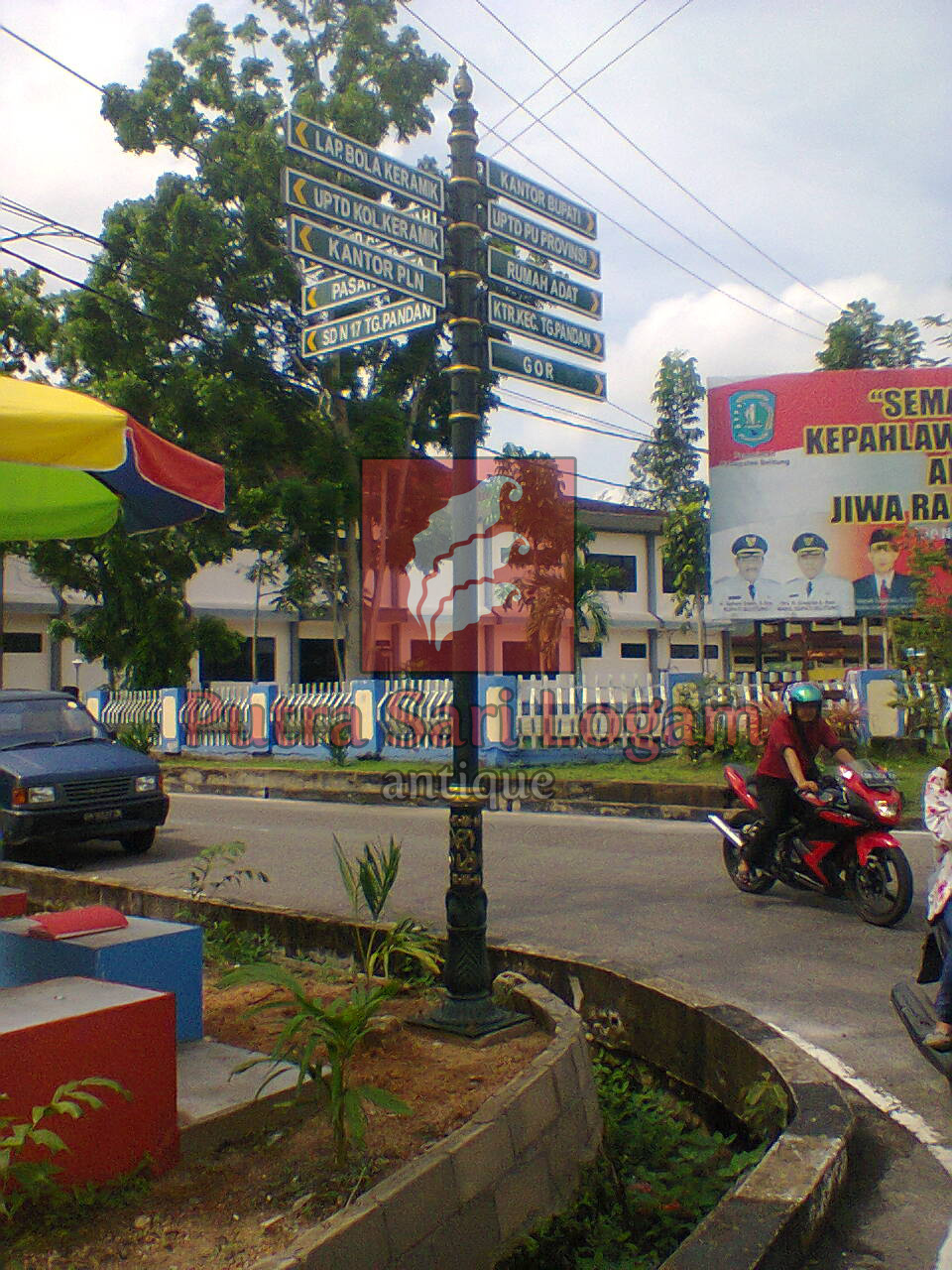 Putra Sari Logam ::..: Tiang Rambu dan Penunjuk Arah Jalan