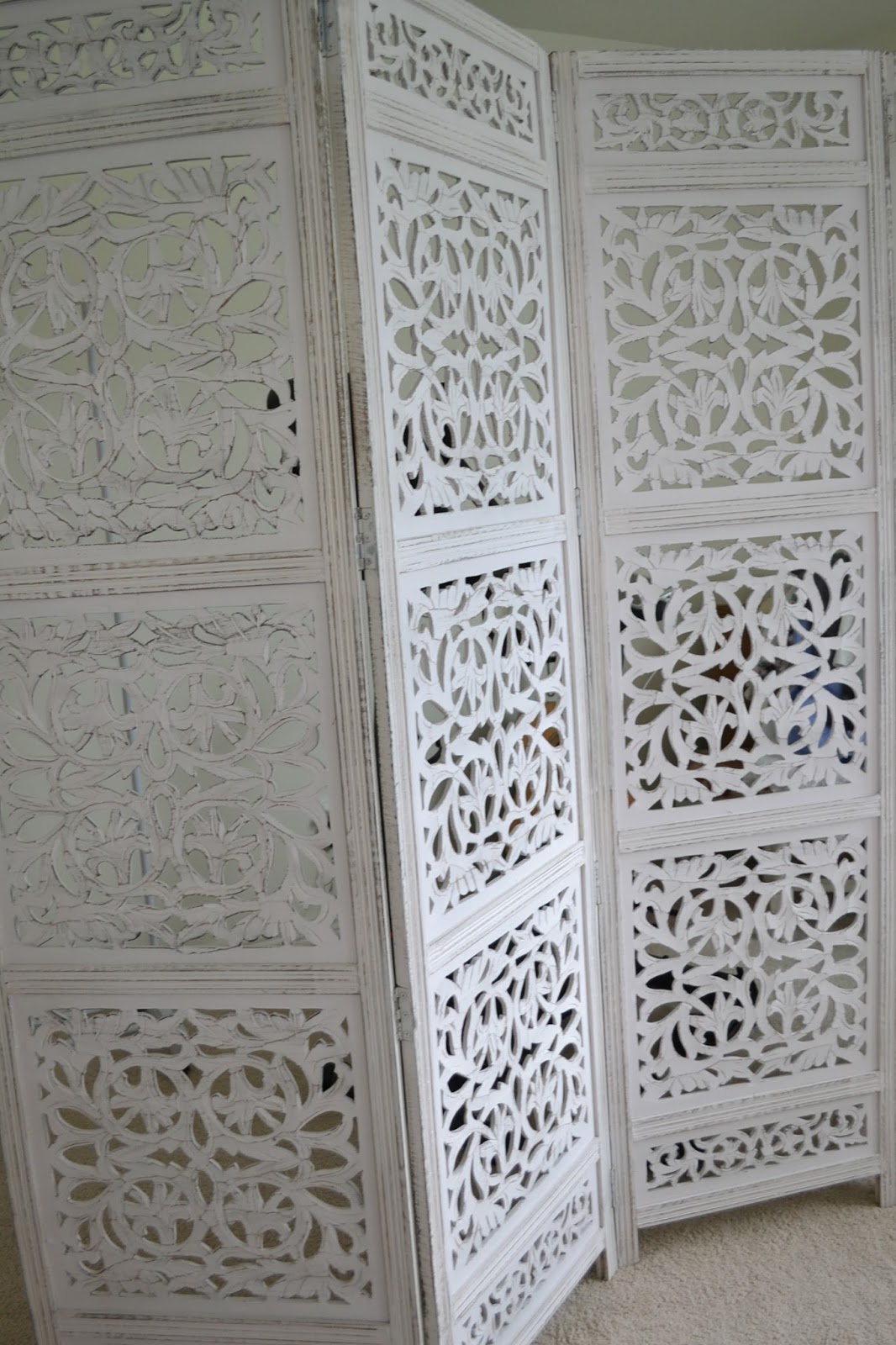 Tea Rose Home: Privacy Screen to Headboard DIY ~ Anthro Inspired