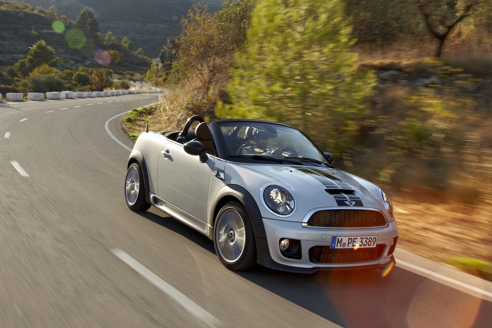 Updated! : The MINI Roadster - race car feeling meets top-down driving ...