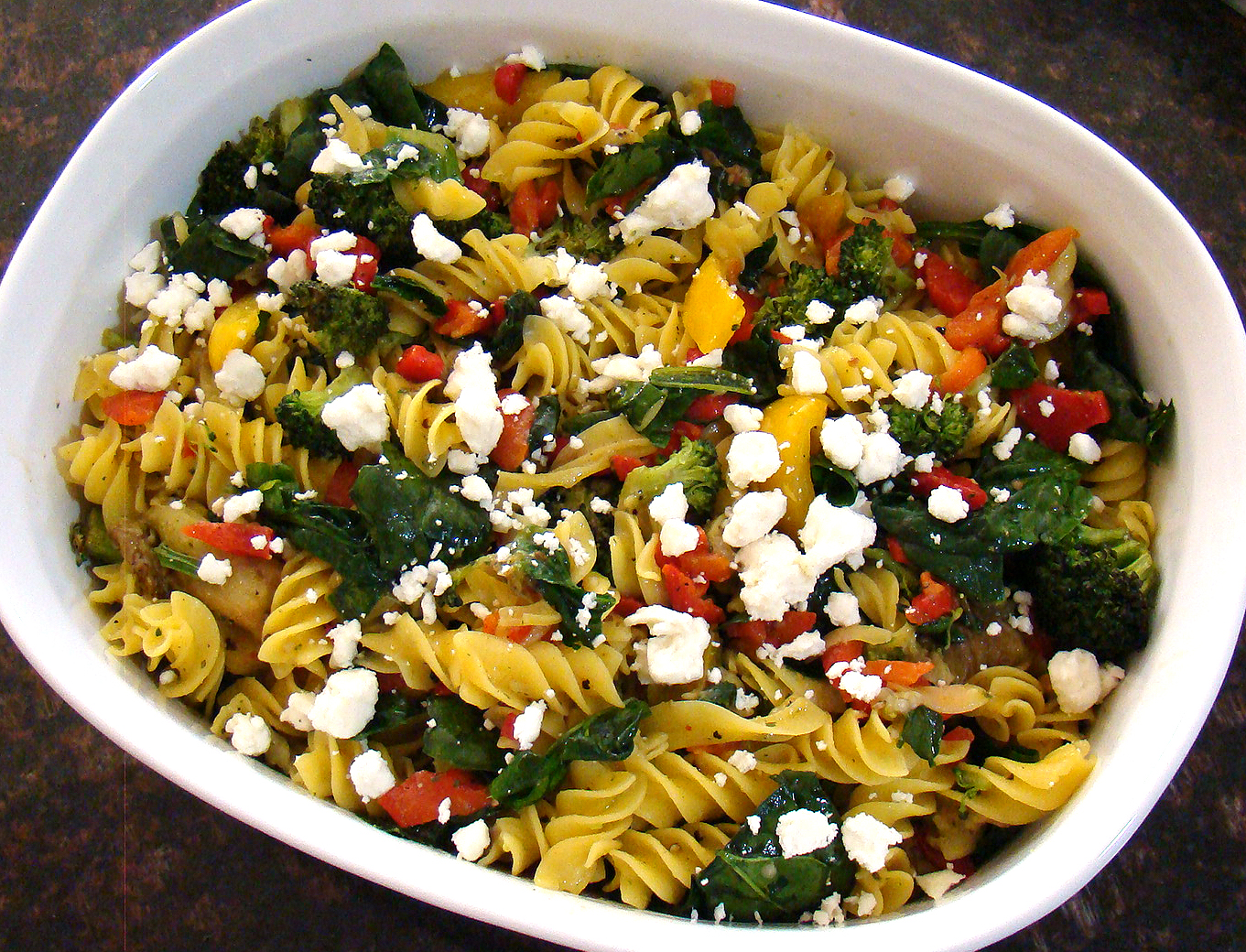 Phoenix Family Foodie Blog: Gluten Free: Greek Vegetable Rotini Bake