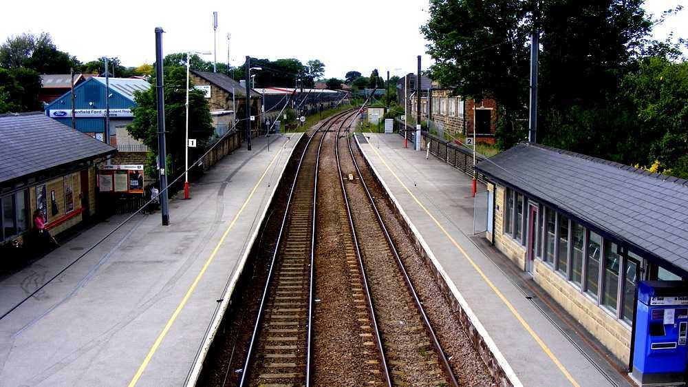 Guiseley railway station