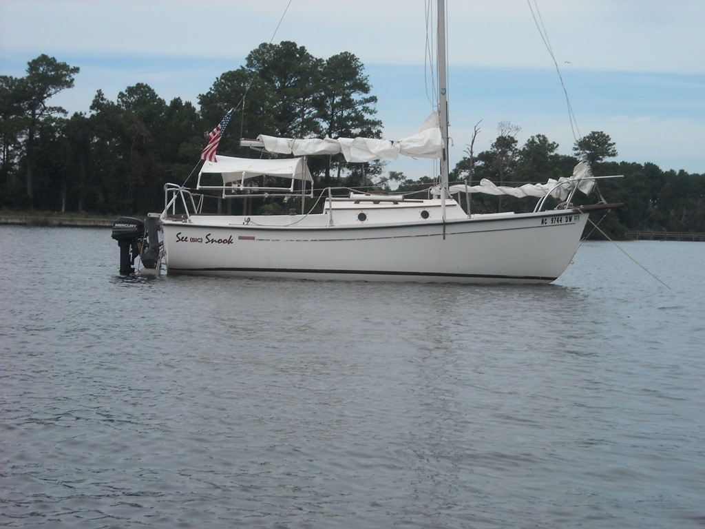 Sailing a Com-pac 19 Sailboat