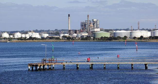 Vanguard: Shell for sale: Geelong refinery to be sold