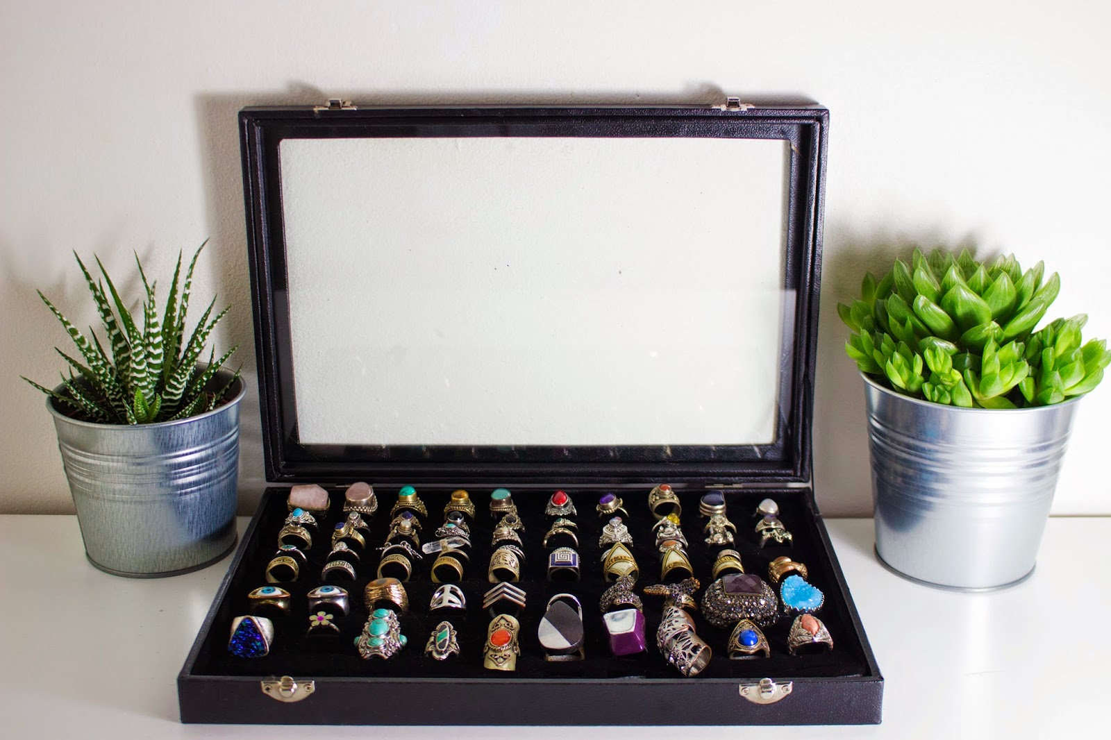 NEW RING AND RING STORAGE | itslinamar - A blog about beauty, fashion ...