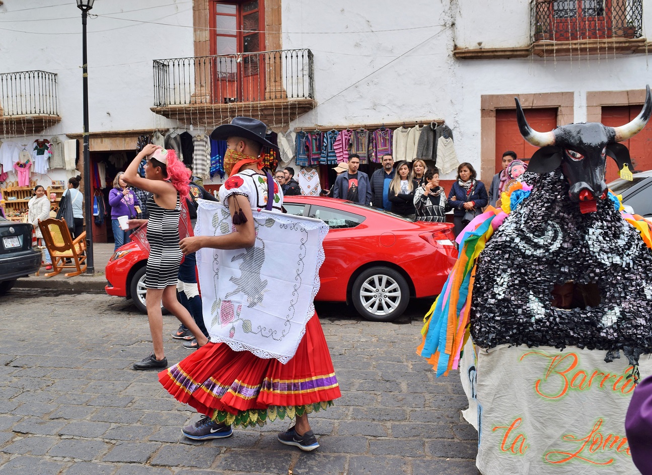 Brian and Sue on the Road: Toritos and Catrinas
