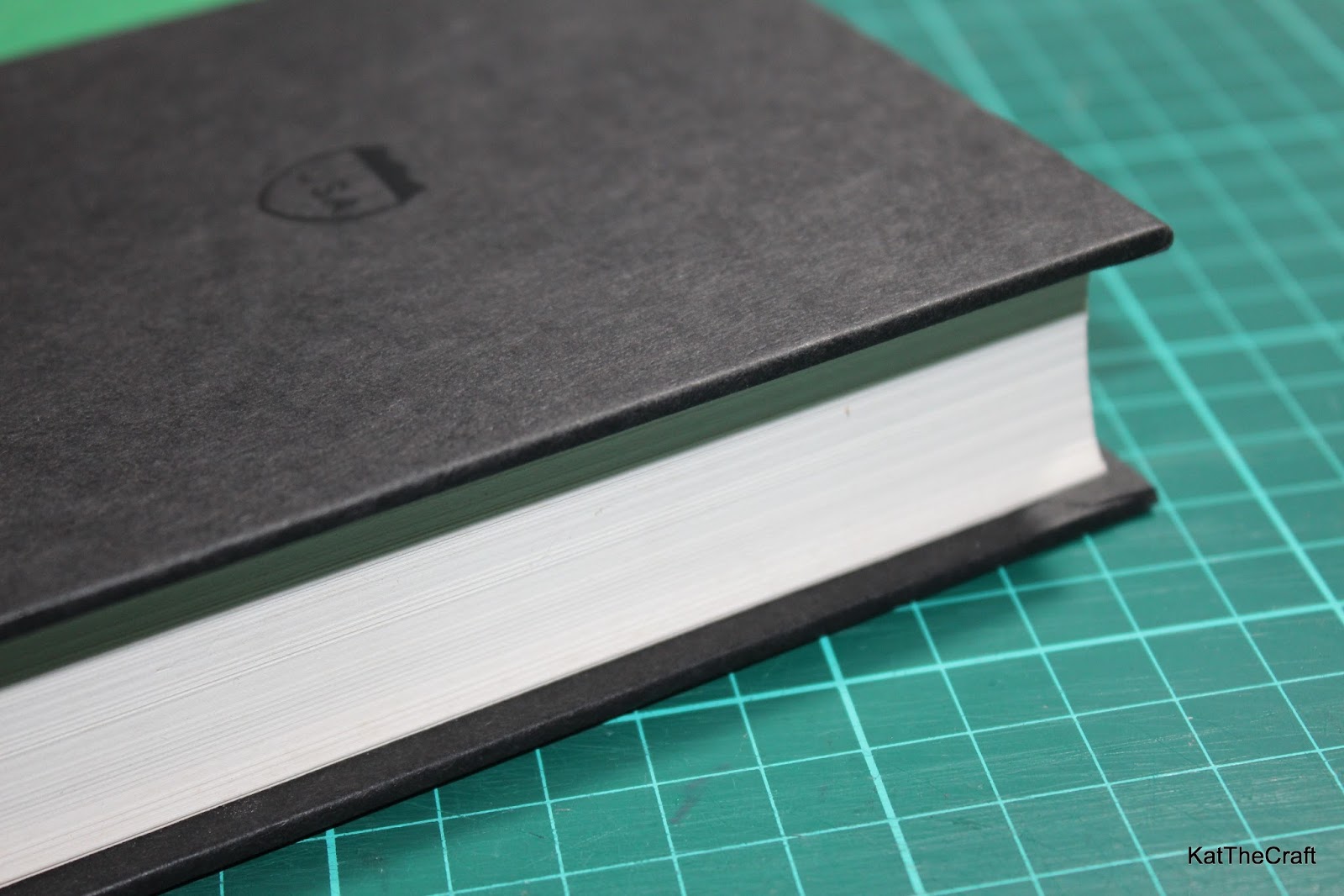 So Many Things to Do, So Little Time: Repurposed Book - DIY Book Safe