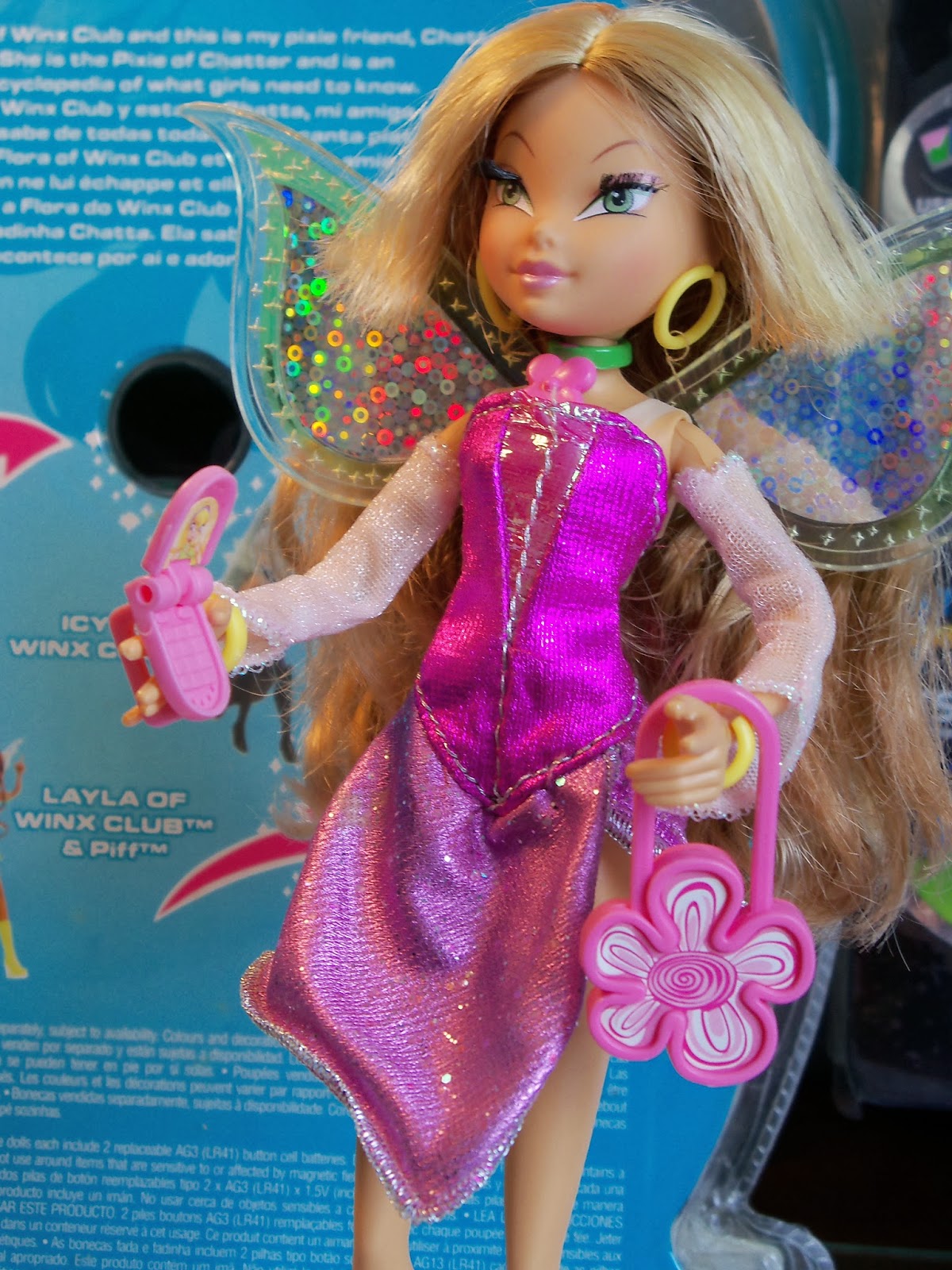 Las cosas que vendo: Winx Club Flora & Chatta. Doll soon on ebay.