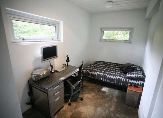 Boc: Marti Montgomerys shipping container house Springfield Missouri