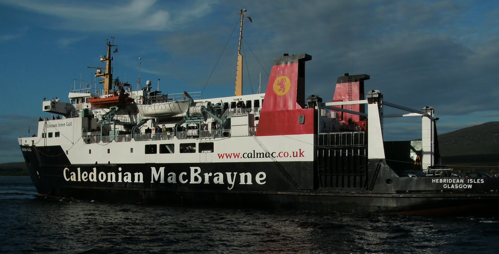 Tour Scotland: Tour Scotland Photographs Caledonian MacBrayne Ferry Islay