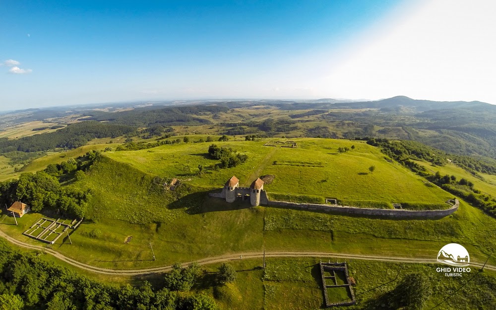 Foto travel: Castrul roman de la Porolissum, văzut de sus