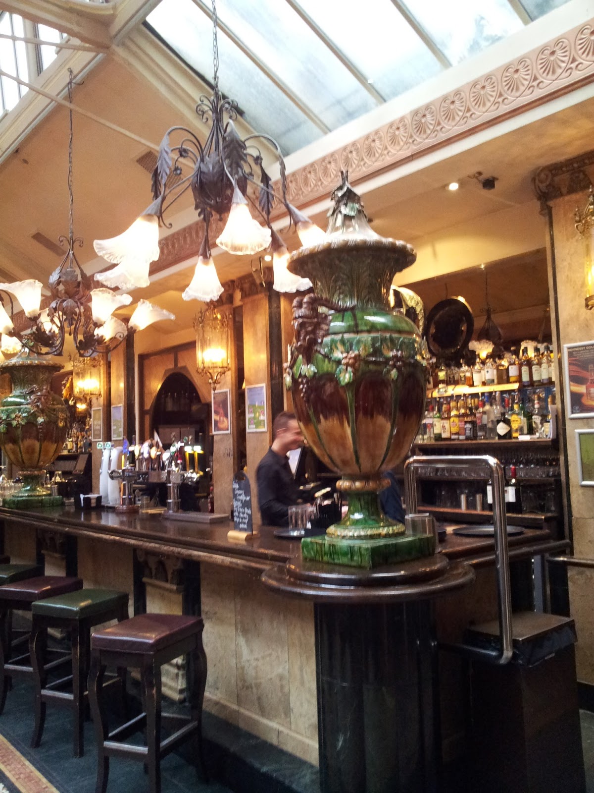 Cafe en Seine– opulence in Dublin | Something Special