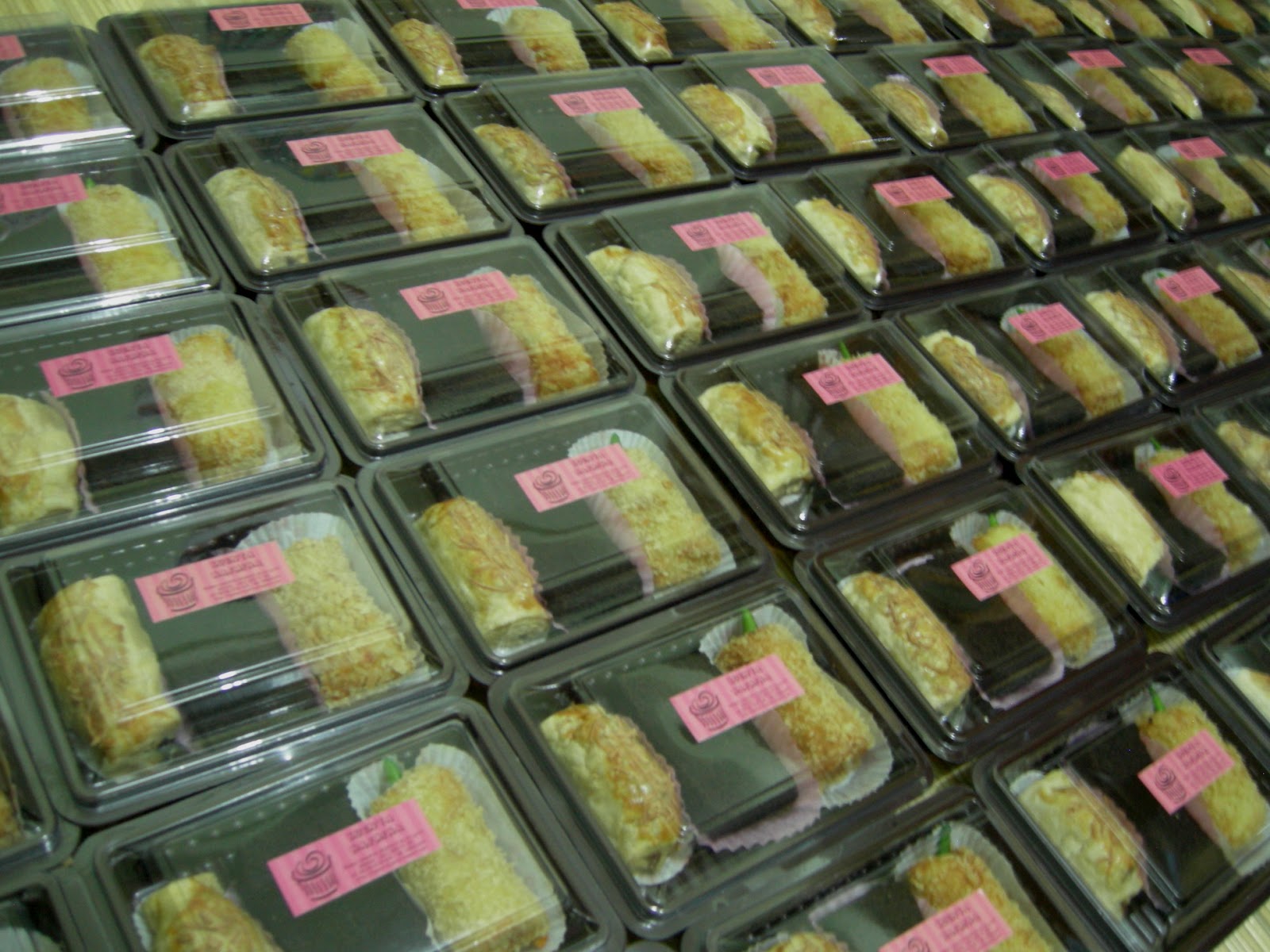 Kuenya-Najmina.com: Tumpukan Pesanan Snack