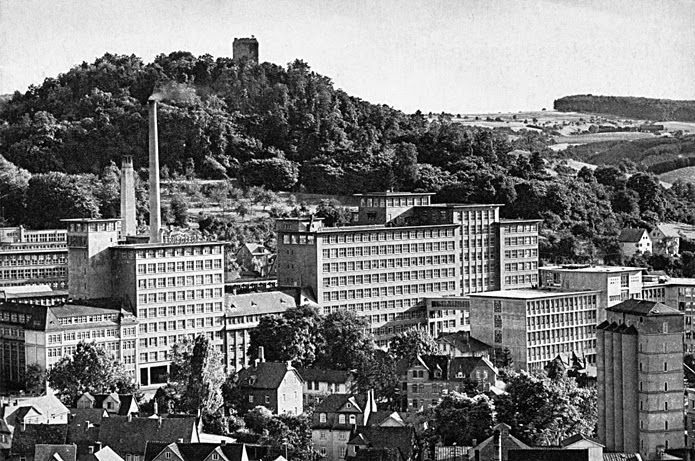 LEICA Barnack Berek Blog: A VISIT TO THE LEITZ FACTORY