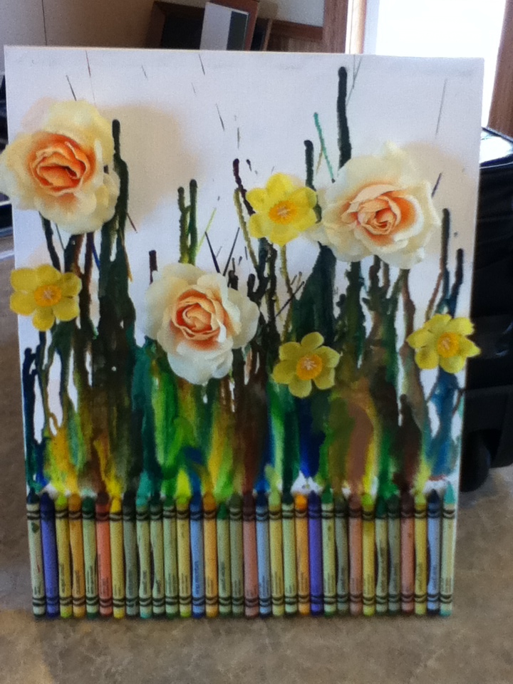 The Nifty Niche: Melted Crayon Flower Art