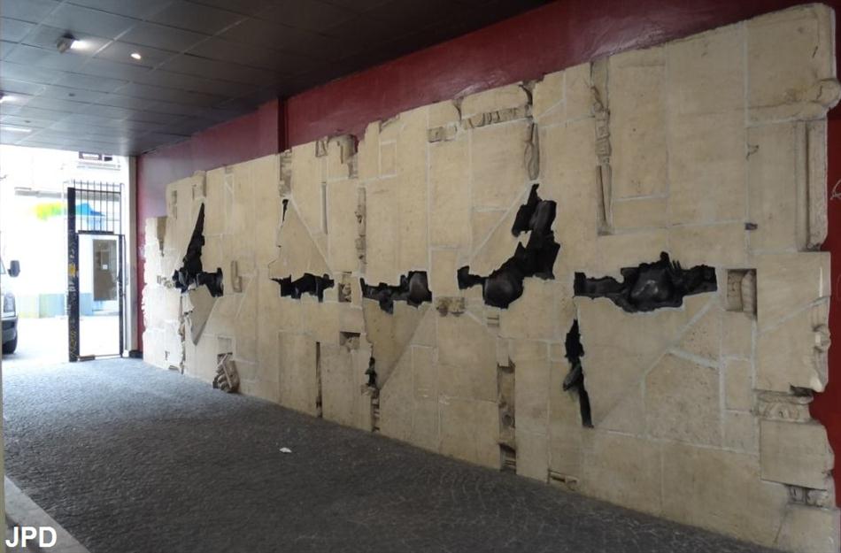 Paris-bise-art : Le mur-sculpture de Félix Roulin - Centre Wallonie ...