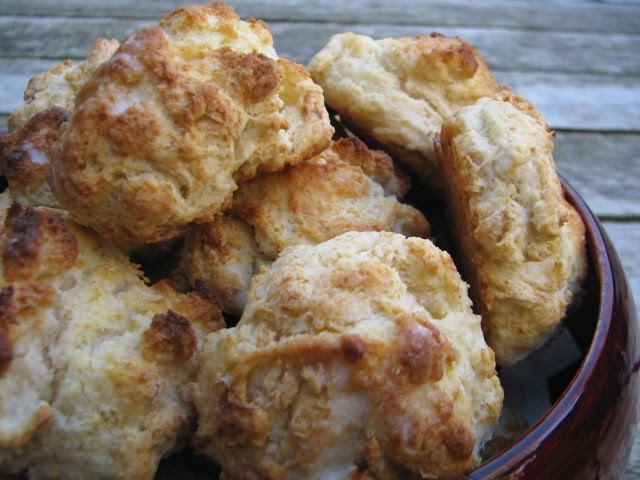 Tate's Kitchen: best drop biscuits