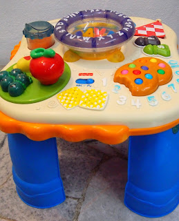 JuaiMurah: Fisher Price Learning Activity Table