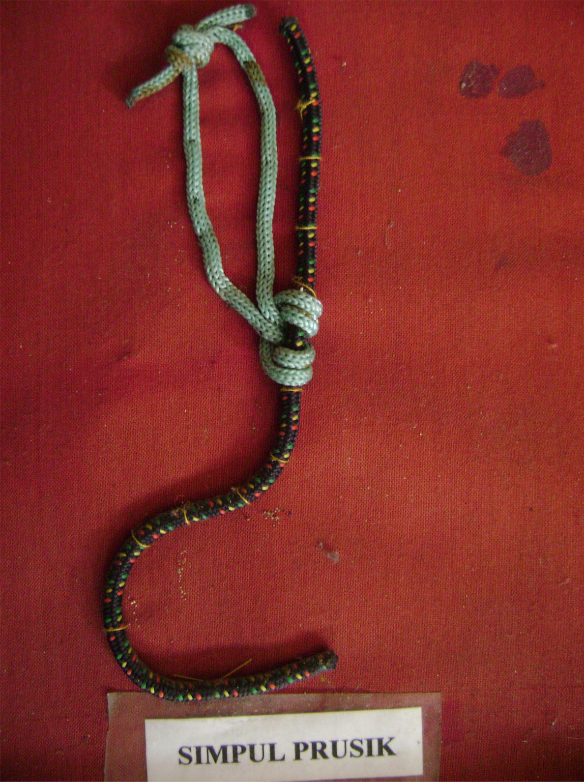 Tali, Simpul, Ikatan, Jerat, dan Pioneering: Tugas Pramuka