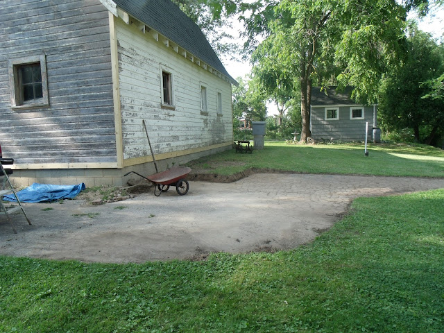 Gear Acres at Top of the Hill: Uncovering a hidden driveway