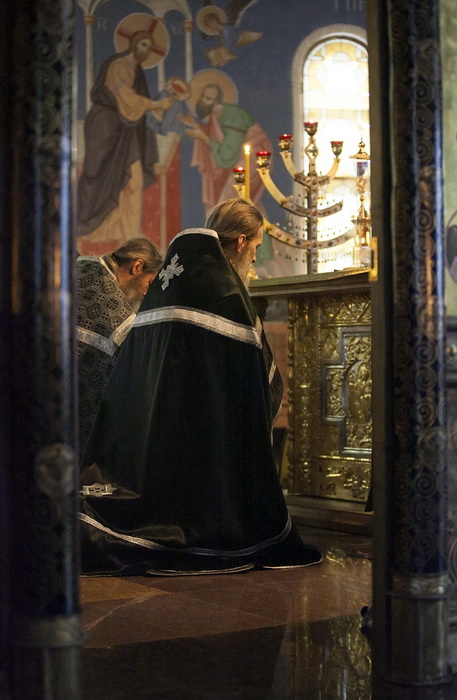 Why do we make prostrations? - The Catalog of Good Deeds