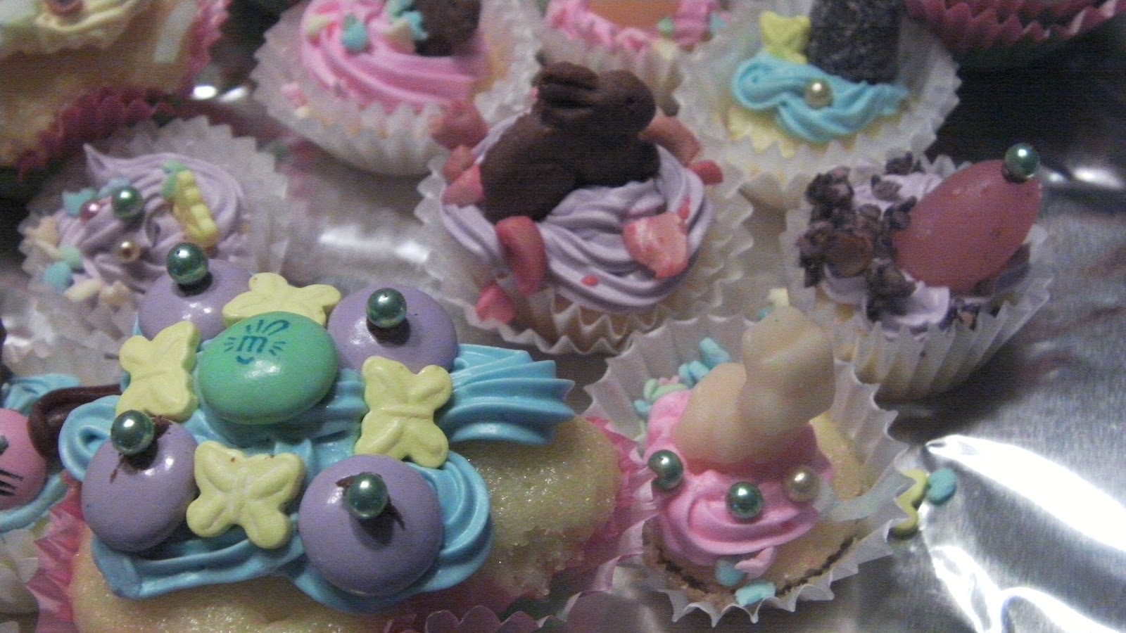 Japanese Chocolates & Other Sweets: Trist Does Deco-Choco; "Easter Edition"