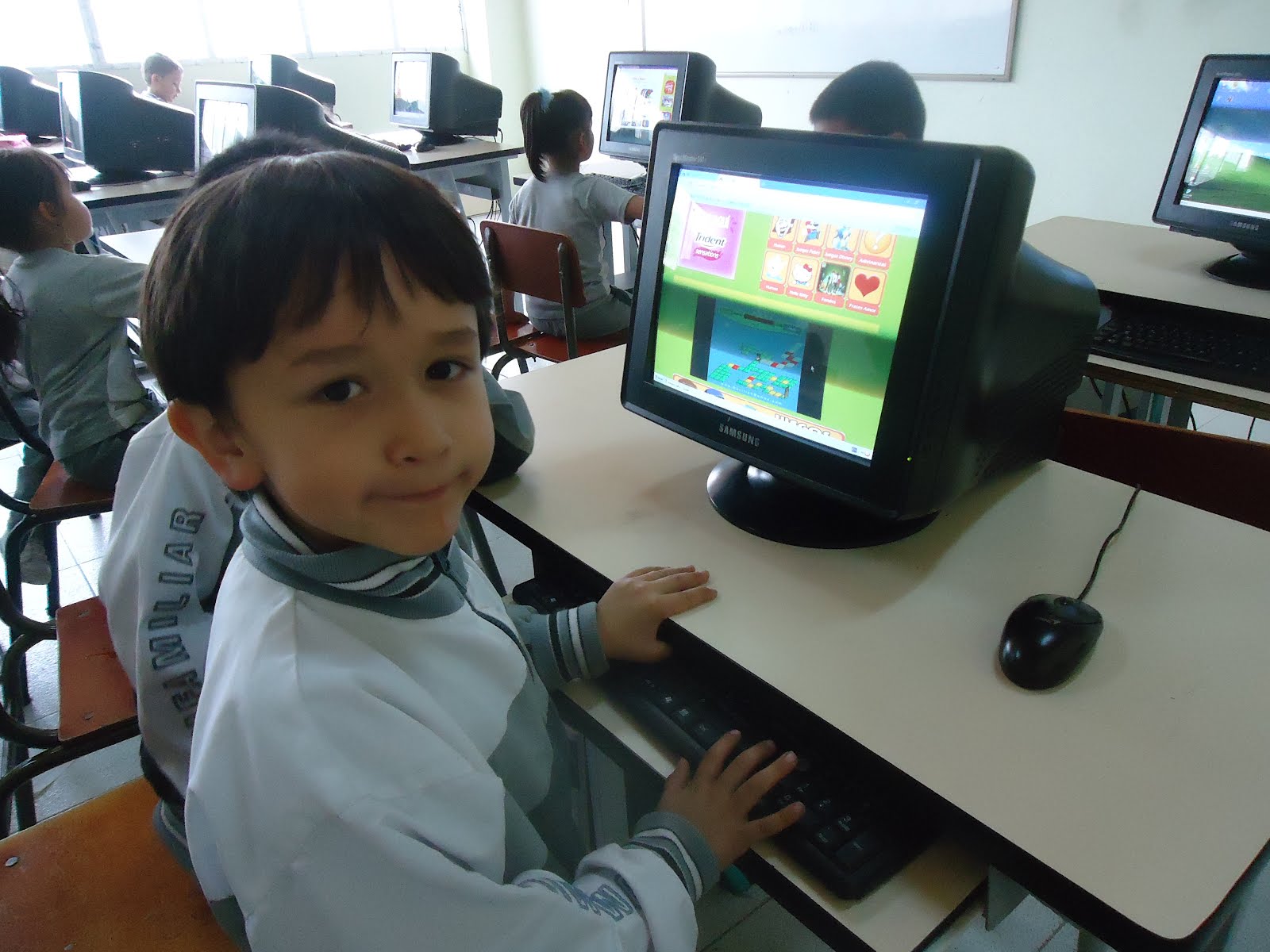 INFORMÁTICA PRIMARIA COMFA: INTRODUCCIÓN COMPUTACIÓN PARA NIÑOS