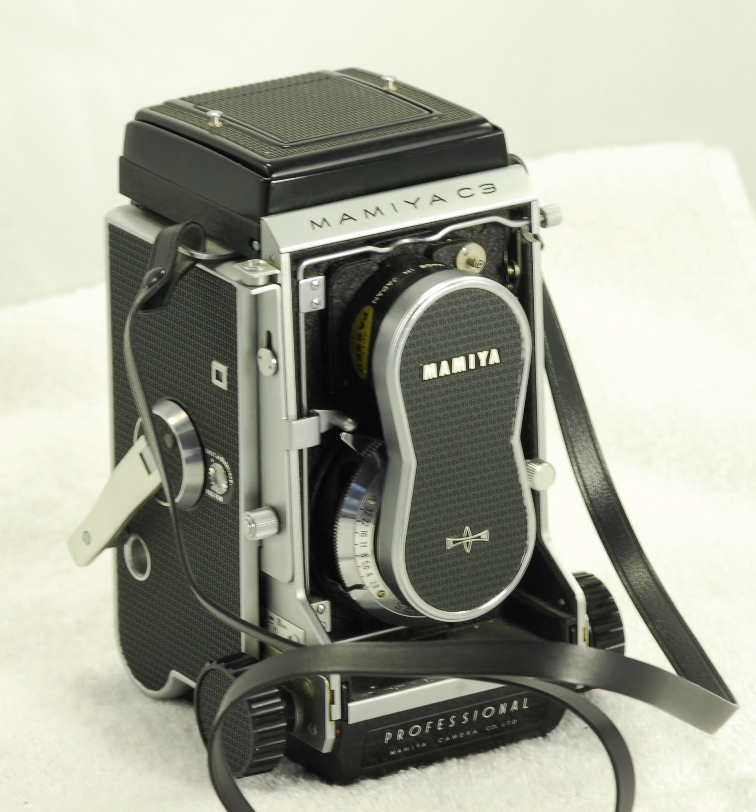 Vintage Camera House: Mamiya c3 TLR