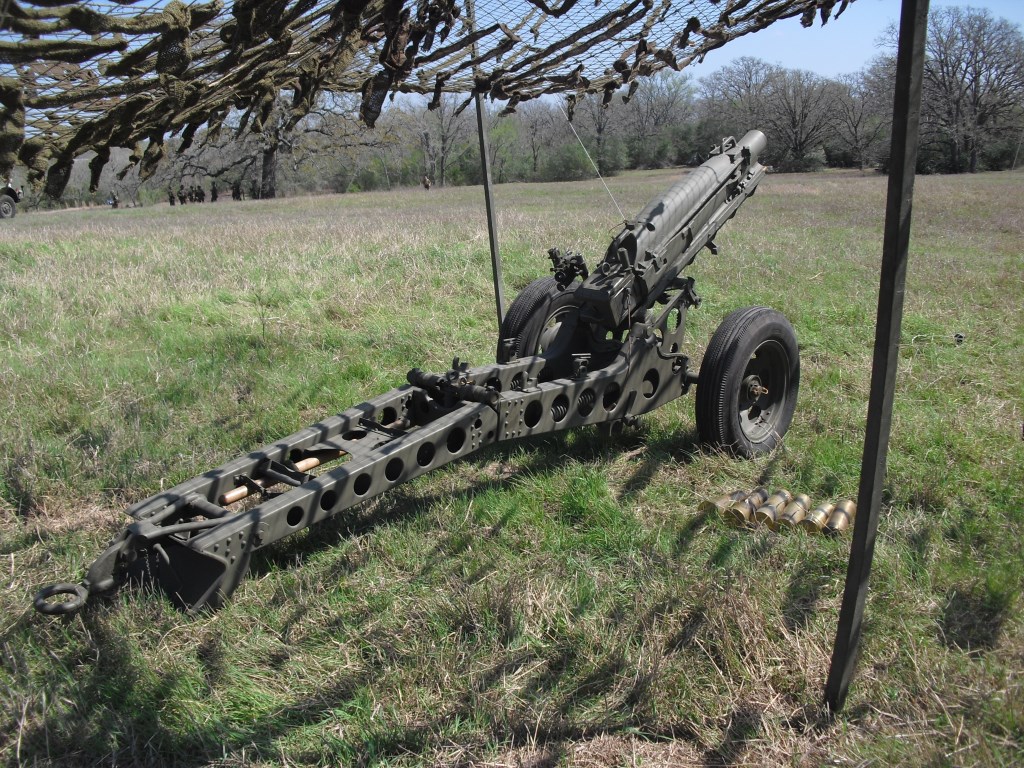 FDRA - Fuerza Terrestre: Obús Pack M1A1 de 75mm (USA)