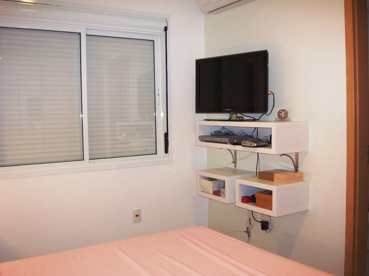 JUSTO e s p a ç o: NICHOS PARA TV